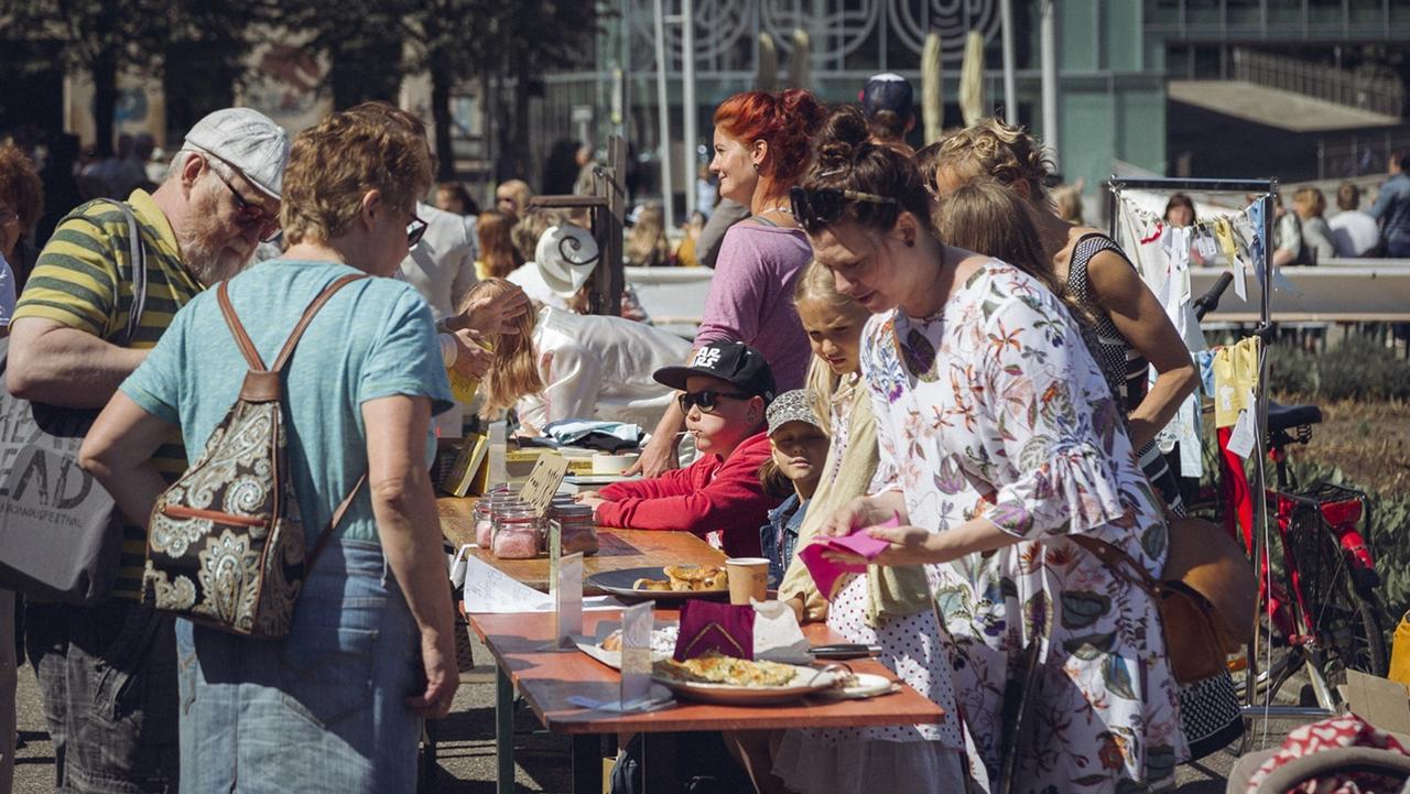 Hooaja lõpuüritus ehk Piknik Endla Teatriga — Endla Teater