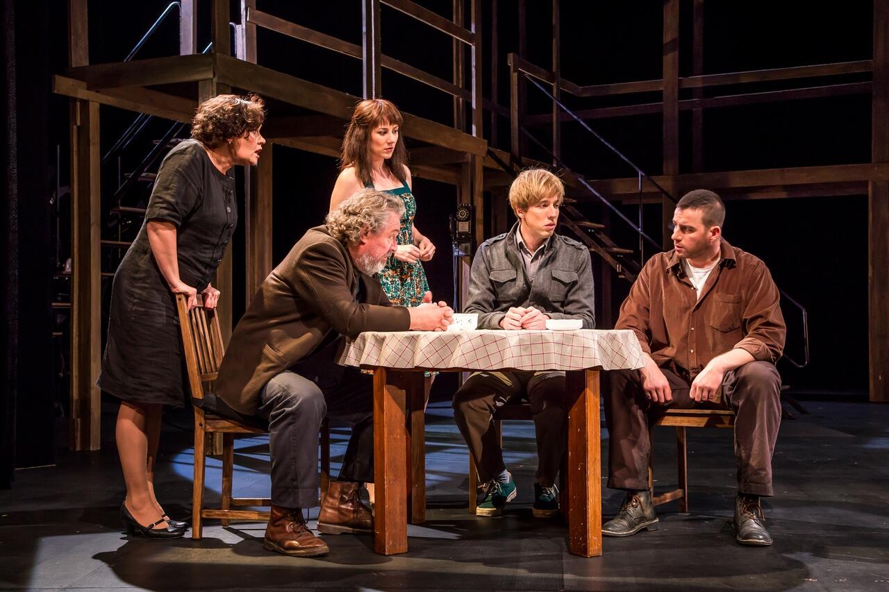 Draamateatris 11.01 etenduma pidanud „Vaade sillalt“ etendub 15.03 ...